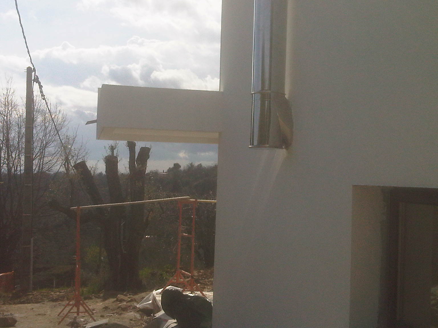 Conduit façade inox-inox Vence 2 – Cheminée Alpes-Maritimes | Cheminées ...